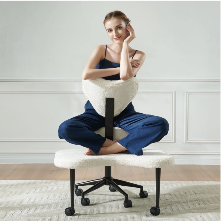10 ADHD Office Hacks That Help With Focus (These WORK) - It's ADHD ...